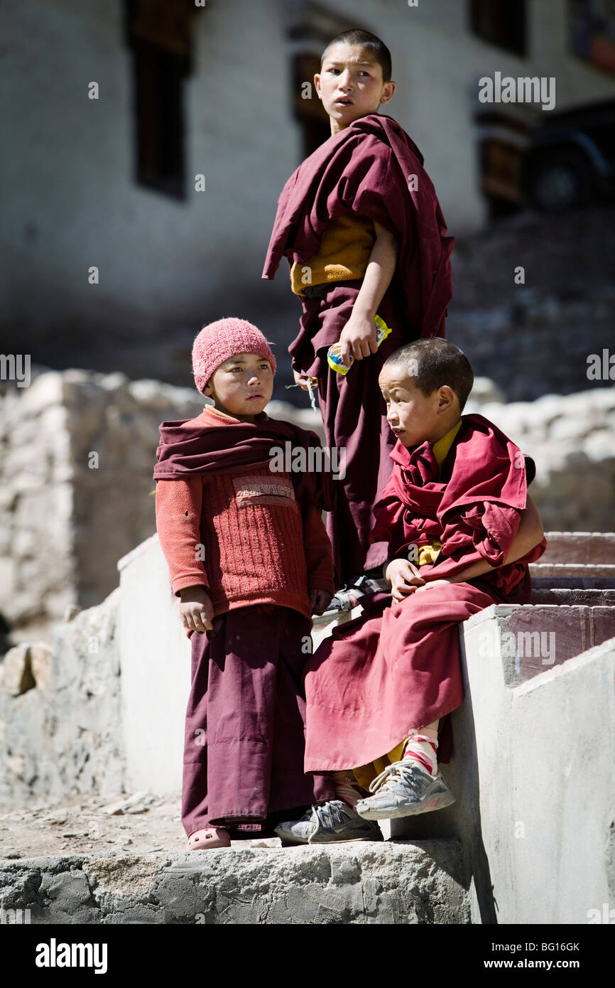 Novice buddhist monastery hi-res stock photography and images - Alamy