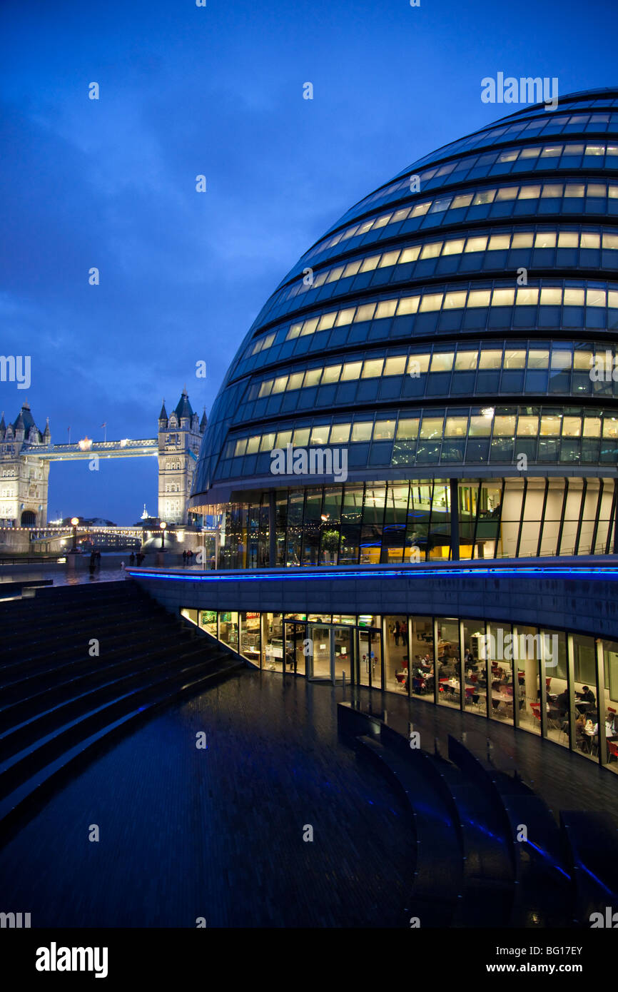 The Scoop, the London Assembly Building (City Hall) and Tower Bridge ...
