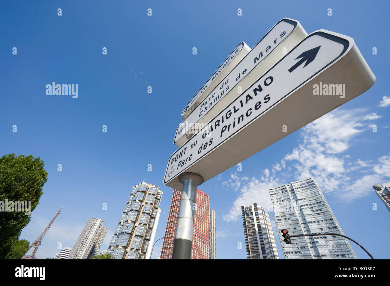 Europe city direction signs hi-res stock photography and images - Alamy