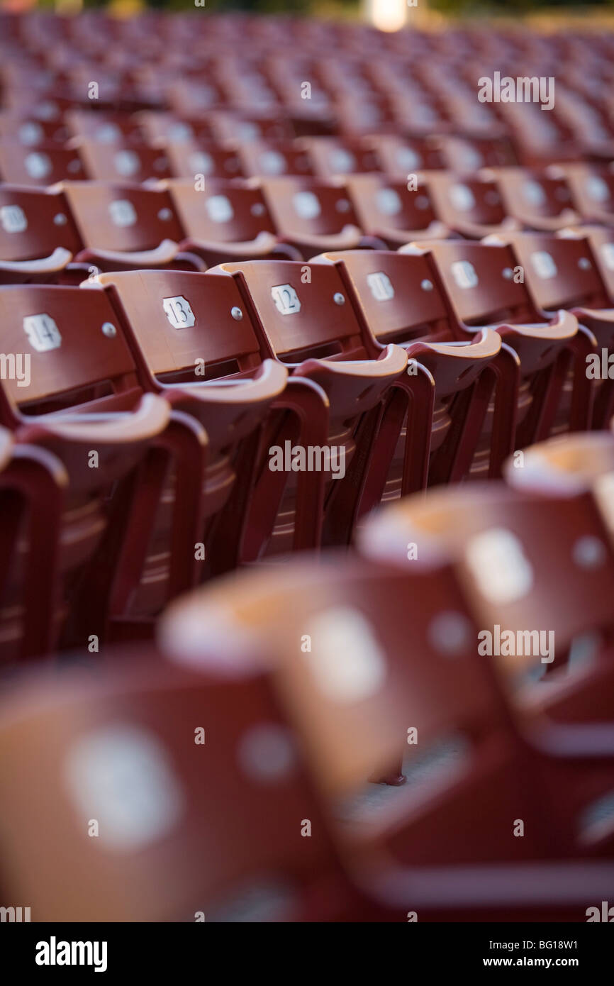 Chicago stadium hi-res stock photography and images - Alamy