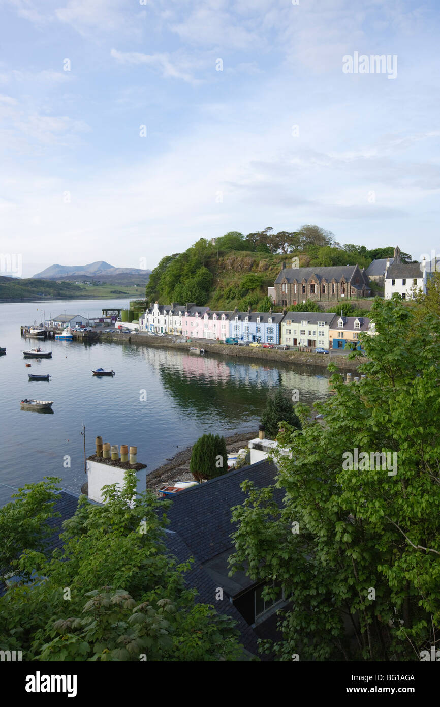 Portree scotland village hi-res stock photography and images - Alamy