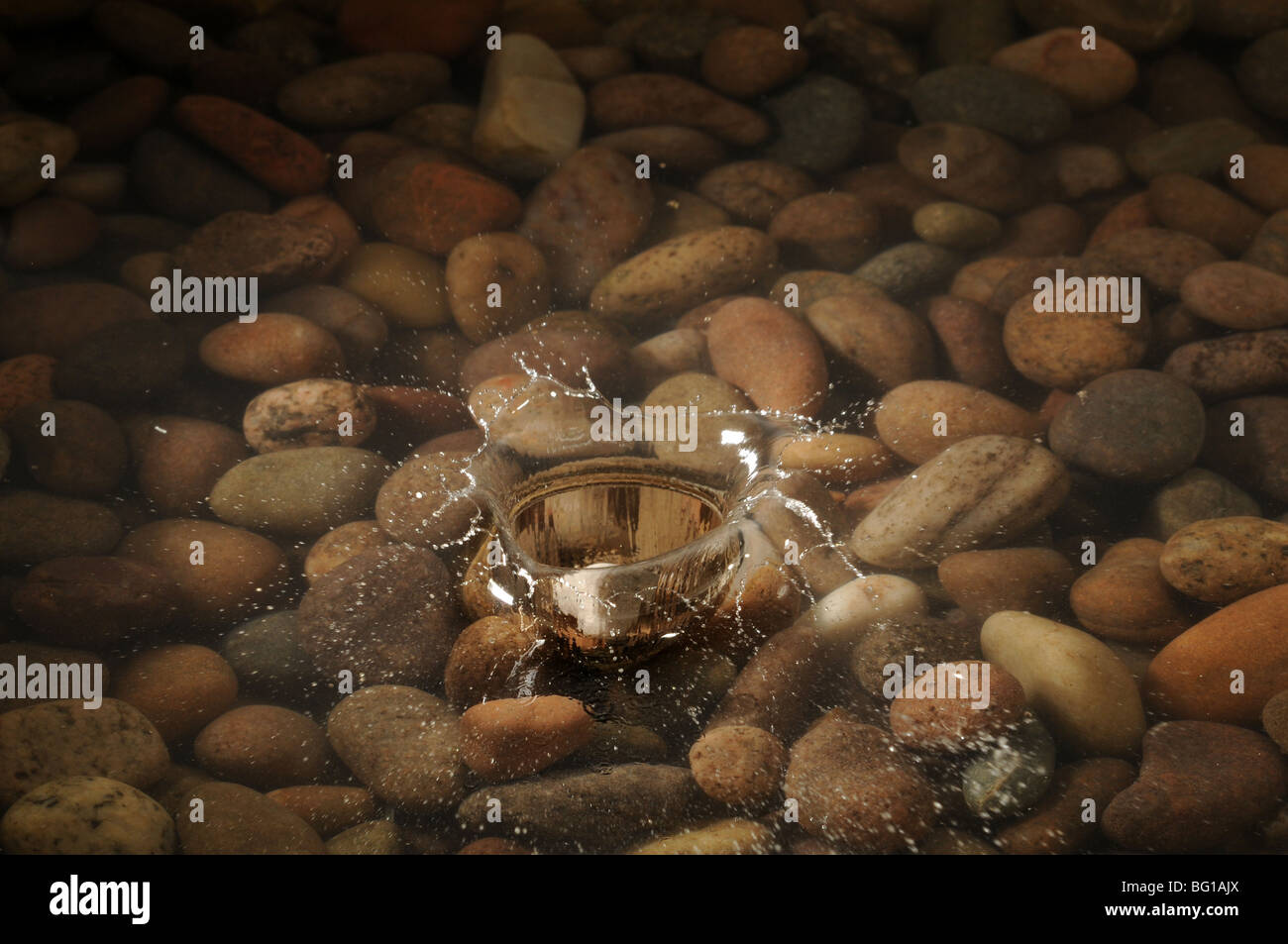 Pebble Water Ripples Stock Photos & Pebble Water Ripples Stock Images ...