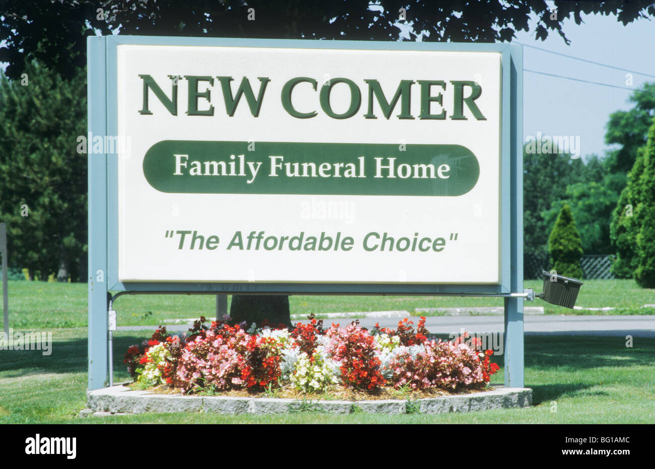 Funeral home sign hi-res stock photography and images - Alamy