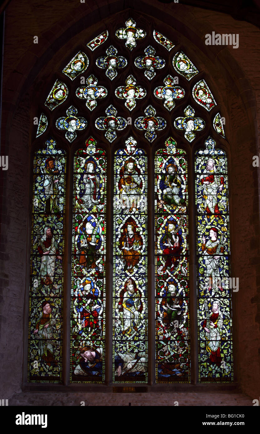 Tree of jesse stained glass window hi-res stock photography and images ...