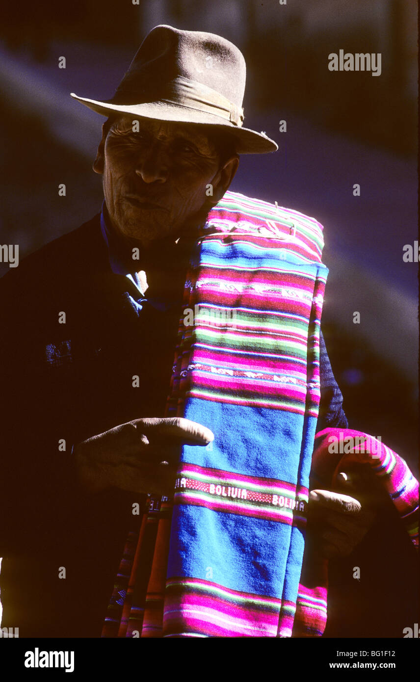 Textile salesman hi-res stock photography and images - Alamy