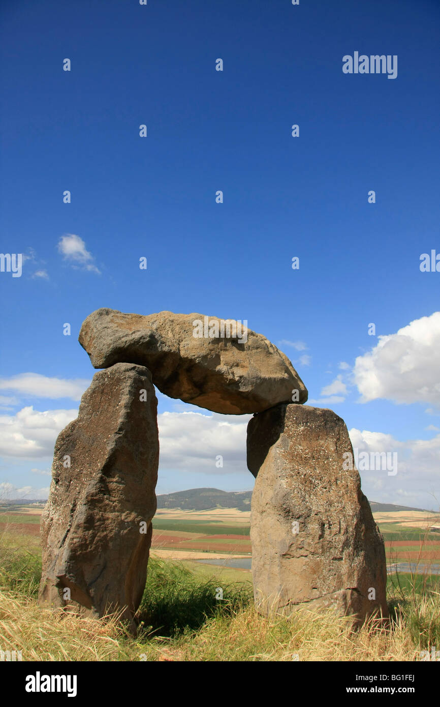 Israel, Harod valley, Berny Fink's ''Gateway to the Valley'' sculpture ...