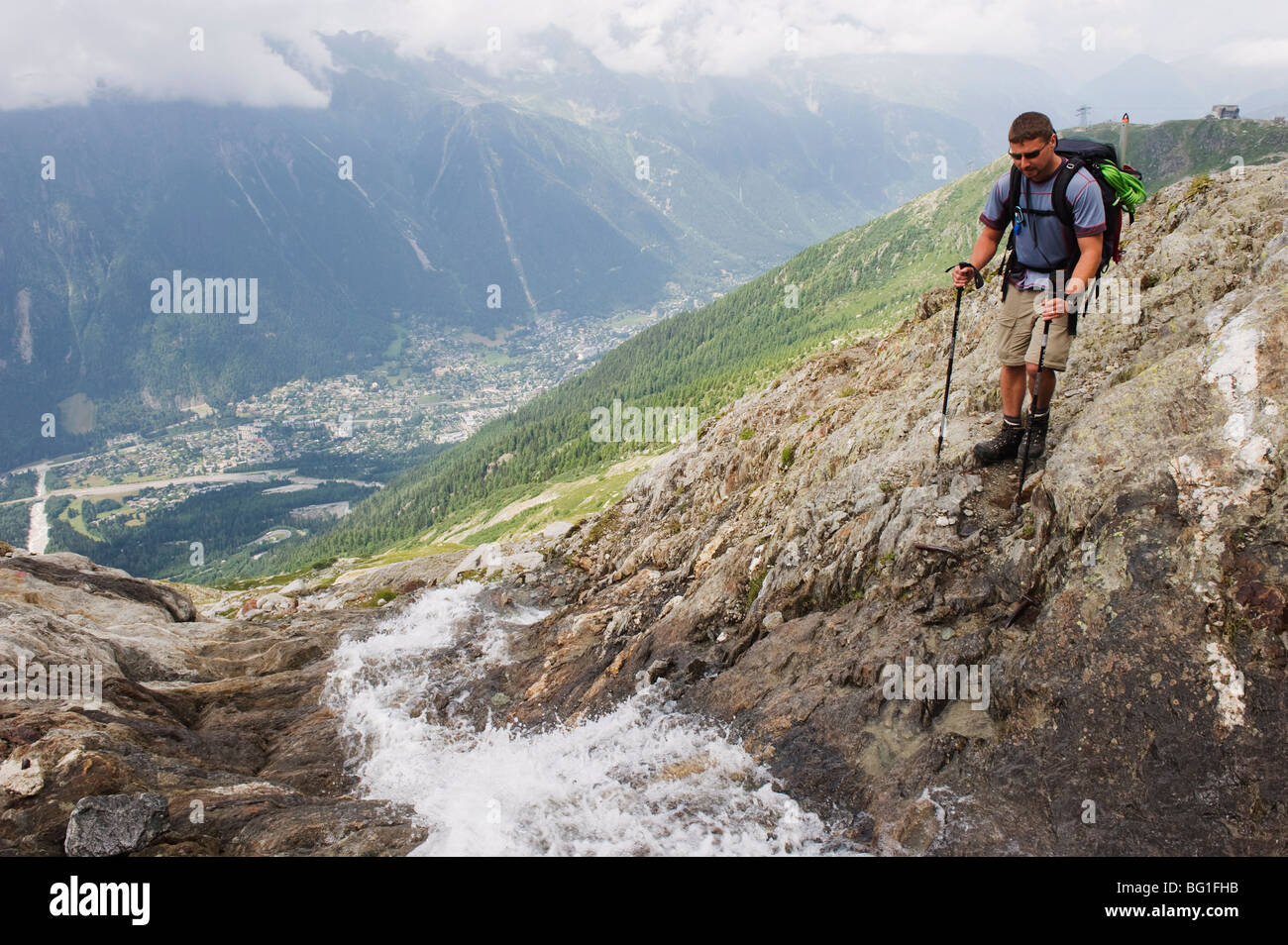 Valley crossing hi-res stock photography and images - Alamy