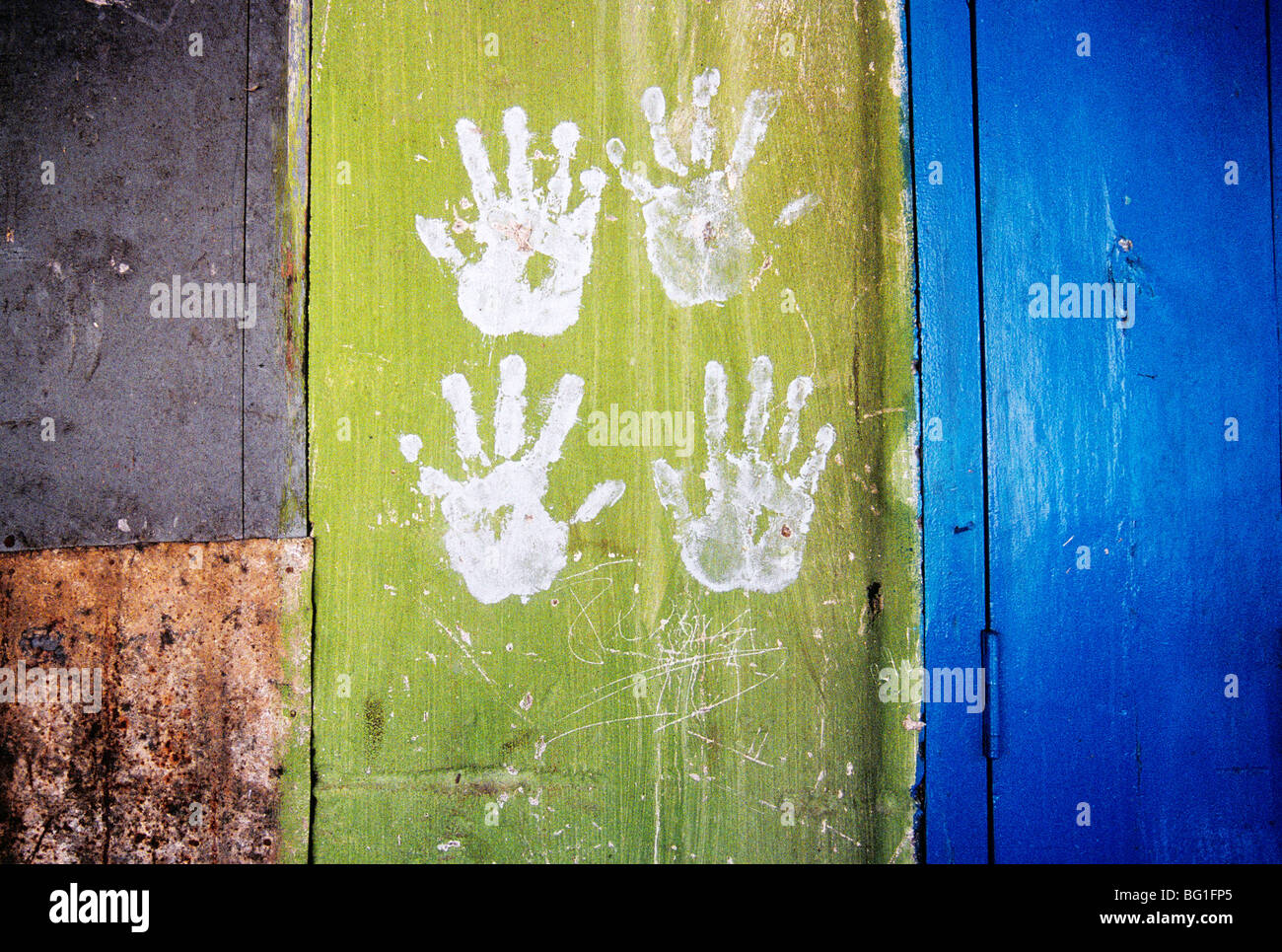 India wall hand prints hi-res stock photography and images - Alamy