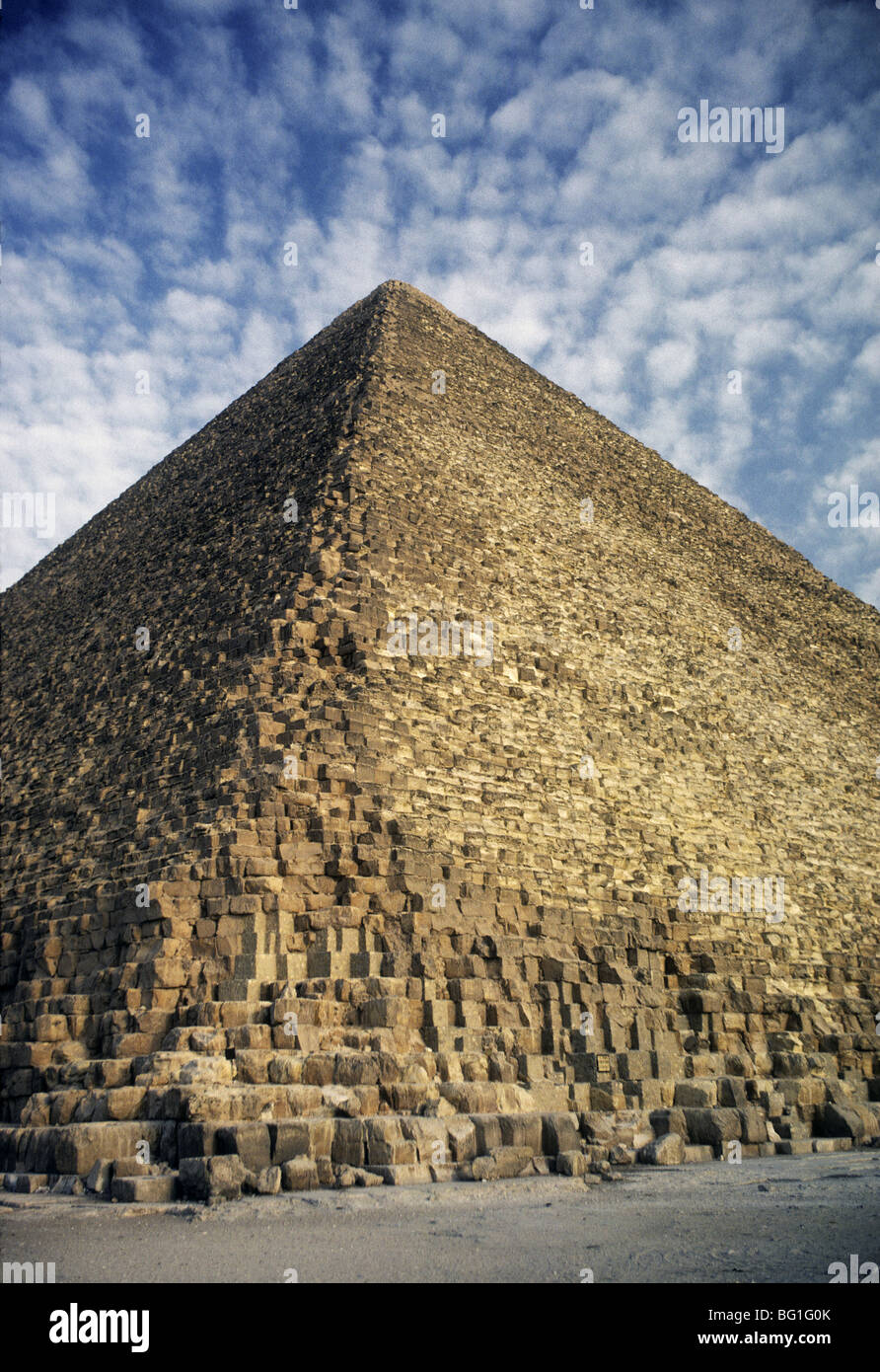 The Pyramid of Menkaure, Giza, Egypt Stock Photo - Alamy
