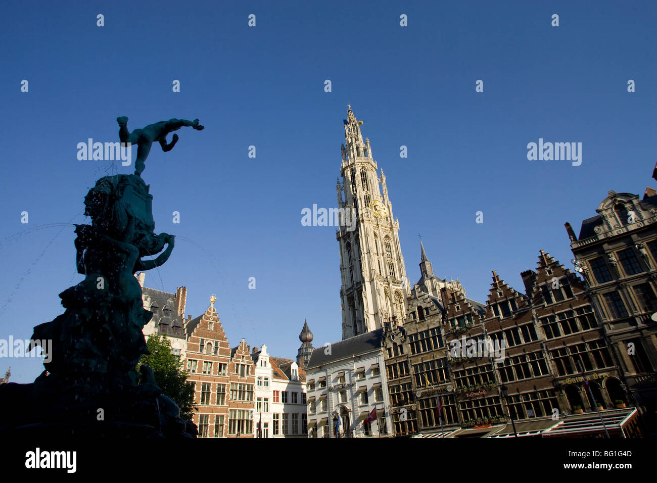 Antwerp market square hi-res stock photography and images - Alamy