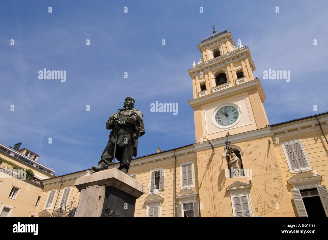 Garibaldi statue, Piazza Garibaldi, Parma, Emilia-Romagna, Italy ...