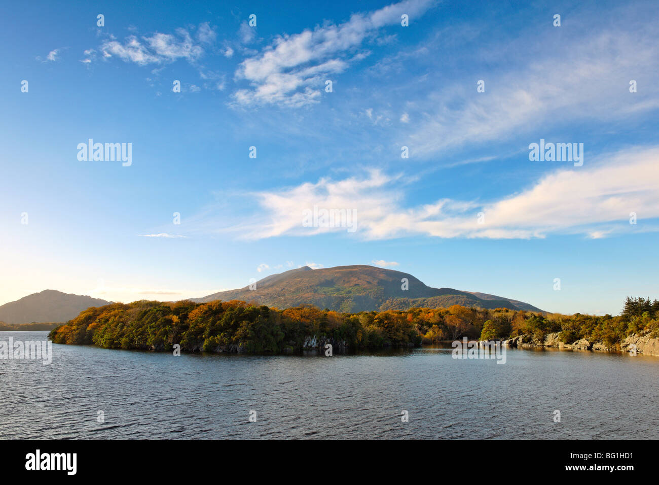 Muckross lake ireland hi-res stock photography and images - Alamy