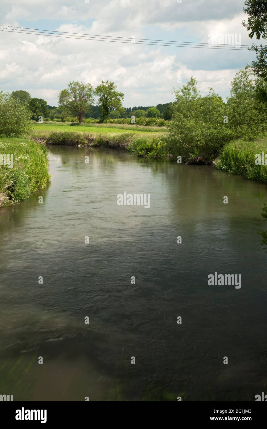 The River Kennet from Padworth road bridge near Reading, Berkshire, Uk ...