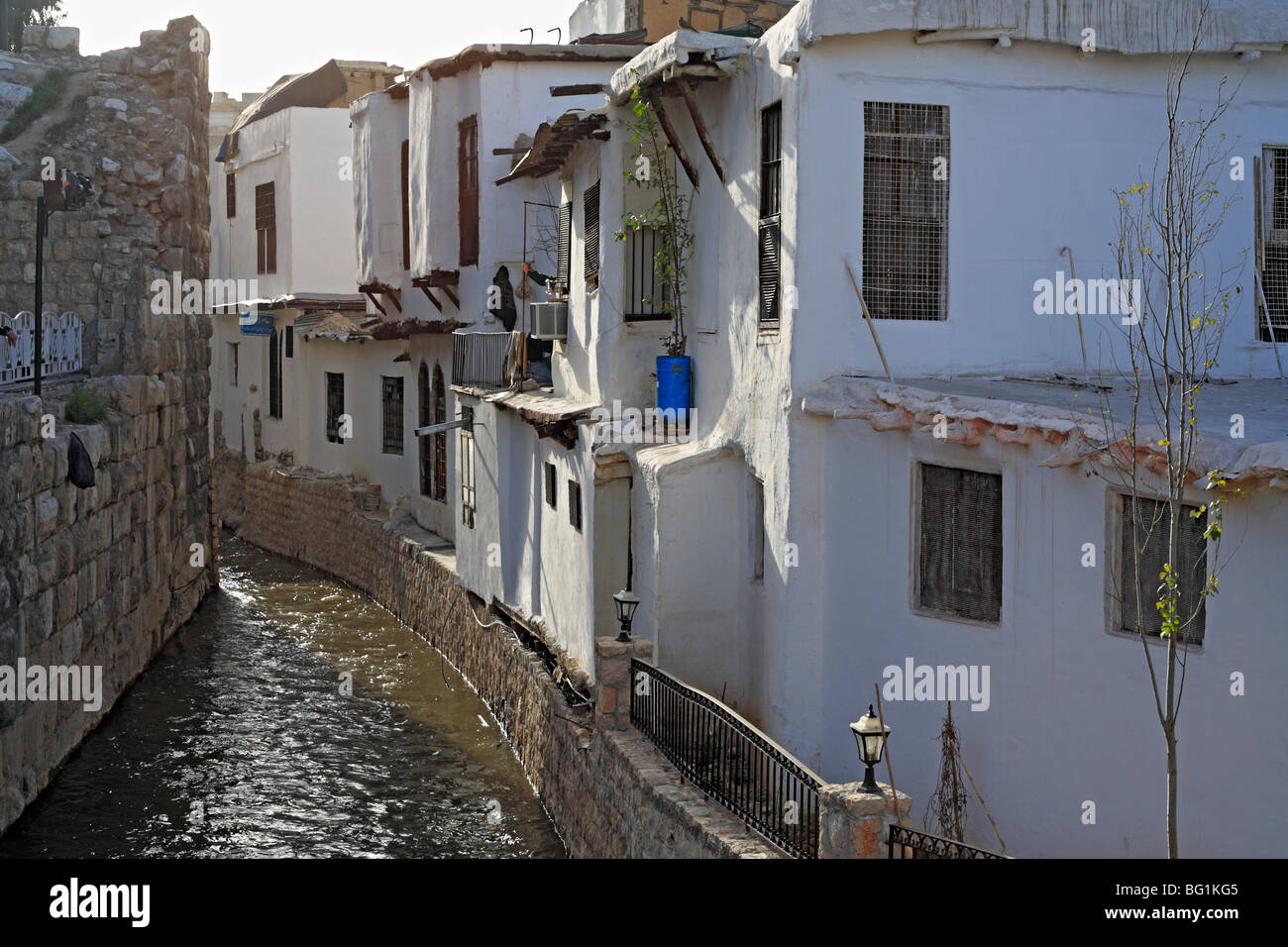 Damascus water hi-res stock photography and images - Alamy