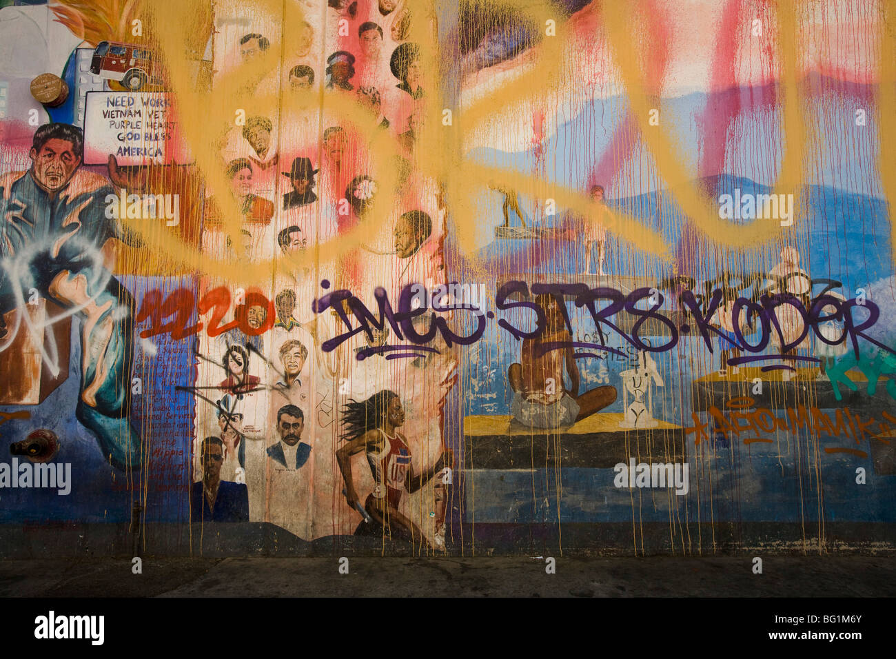 Skid row homeless graffiti hi-res stock photography and images - Alamy
