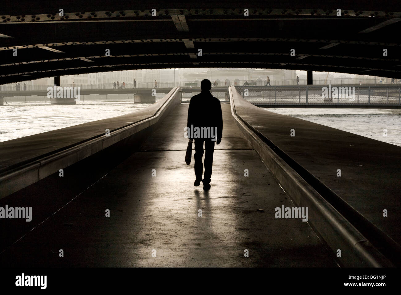 Shadow walker hi-res stock photography and images - Alamy