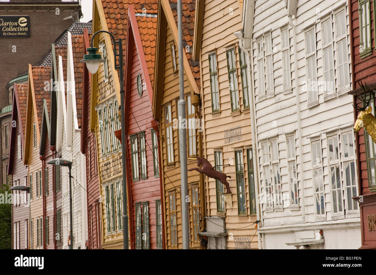 Wooden merchants buildings on the quayside of the Bryggen area, UNESCO ...