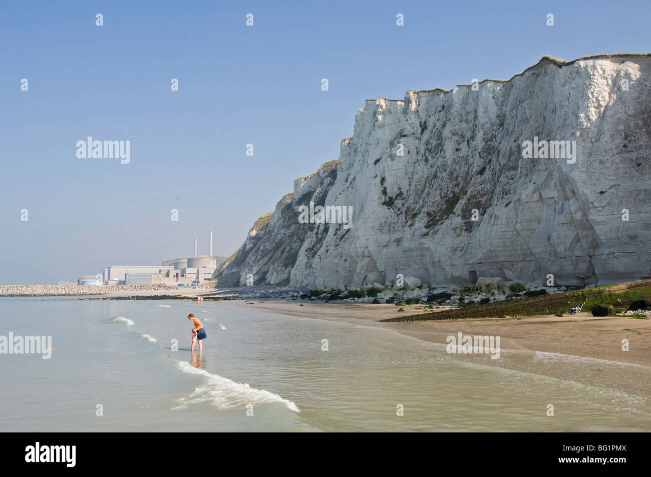 The cliffs at dieppe and the hi-res stock photography and images - Alamy