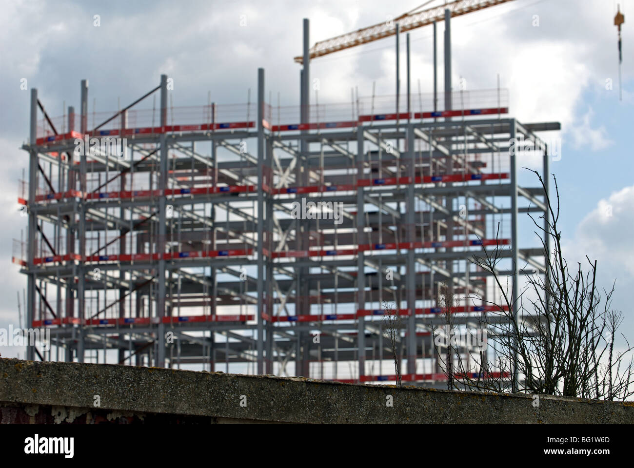 Steel framed building hi-res stock photography and images - Alamy