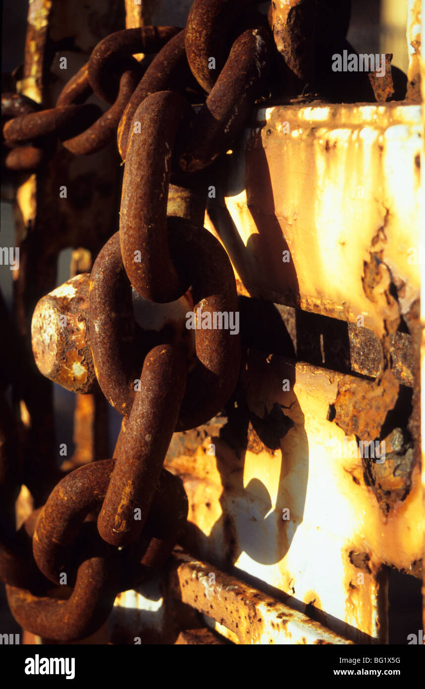 A Rusty Old Chain And Lock Stock Photo - Alamy