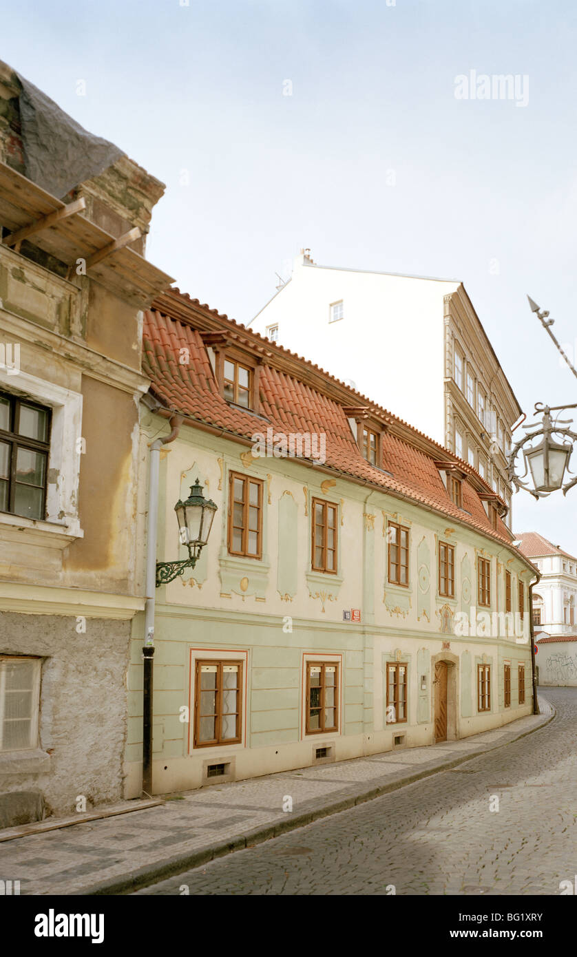 Prague traditional houses hi-res stock photography and images - Alamy