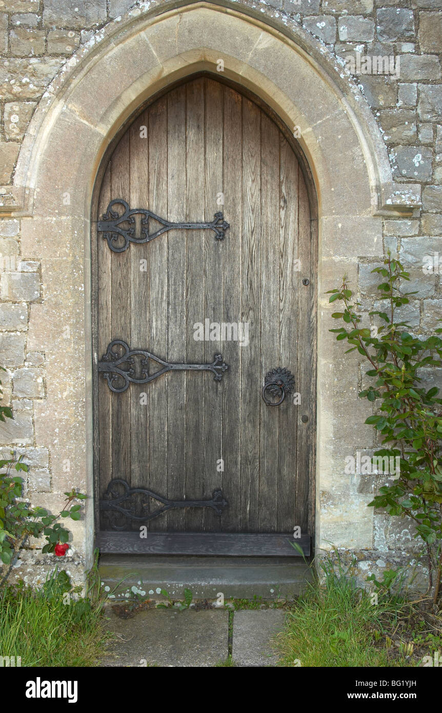 Old church door Stock Photo - Alamy