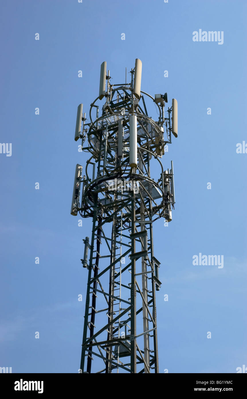 Radio tv antenna mask tower hi-res stock photography and images - Alamy
