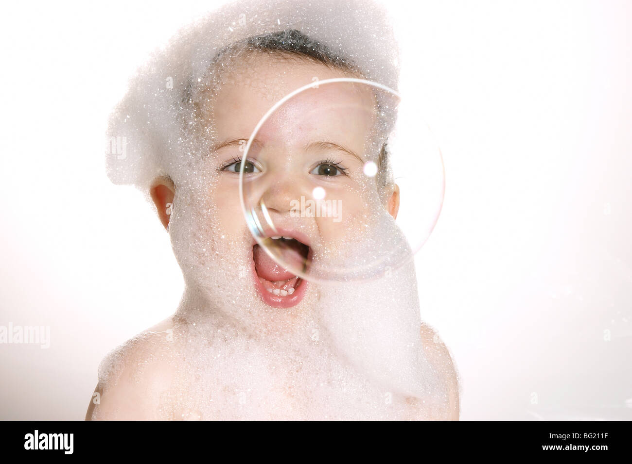 Baby bubble bath hi-res stock photography and images - Alamy
