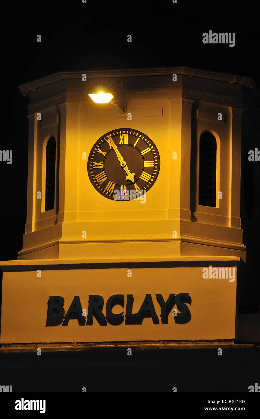 Bank clock hi-res stock photography and images - Alamy