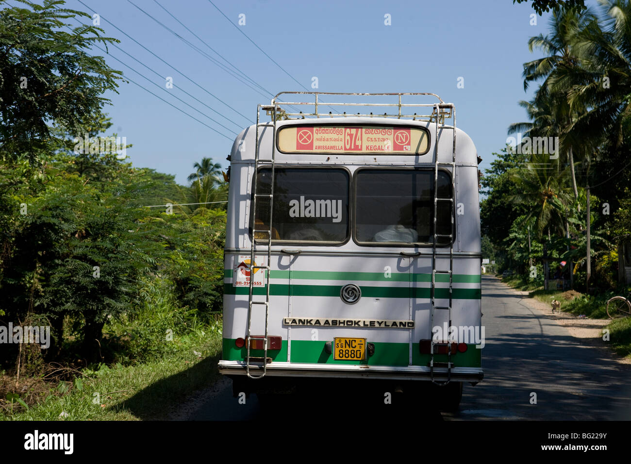 Sri lankan bus hi-res stock photography and images - Alamy