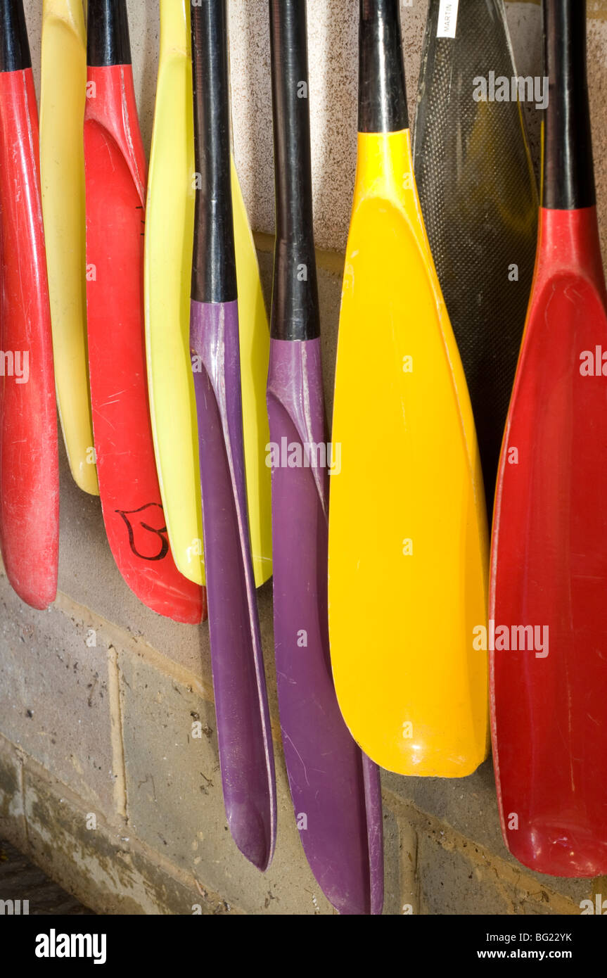 Red and yellow canoe hi-res stock photography and images - Alamy