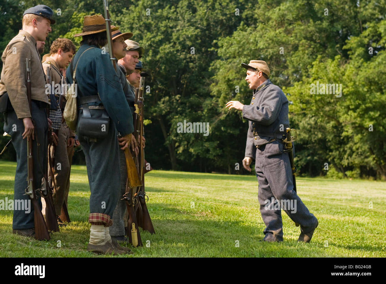 American soldiers drill hi-res stock photography and images - Alamy