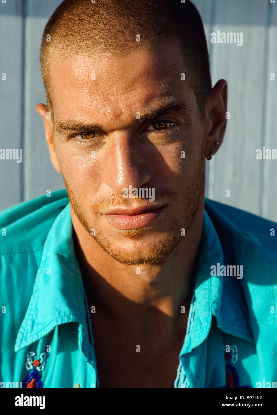 Man facing towards hi-res stock photography and images - Alamy