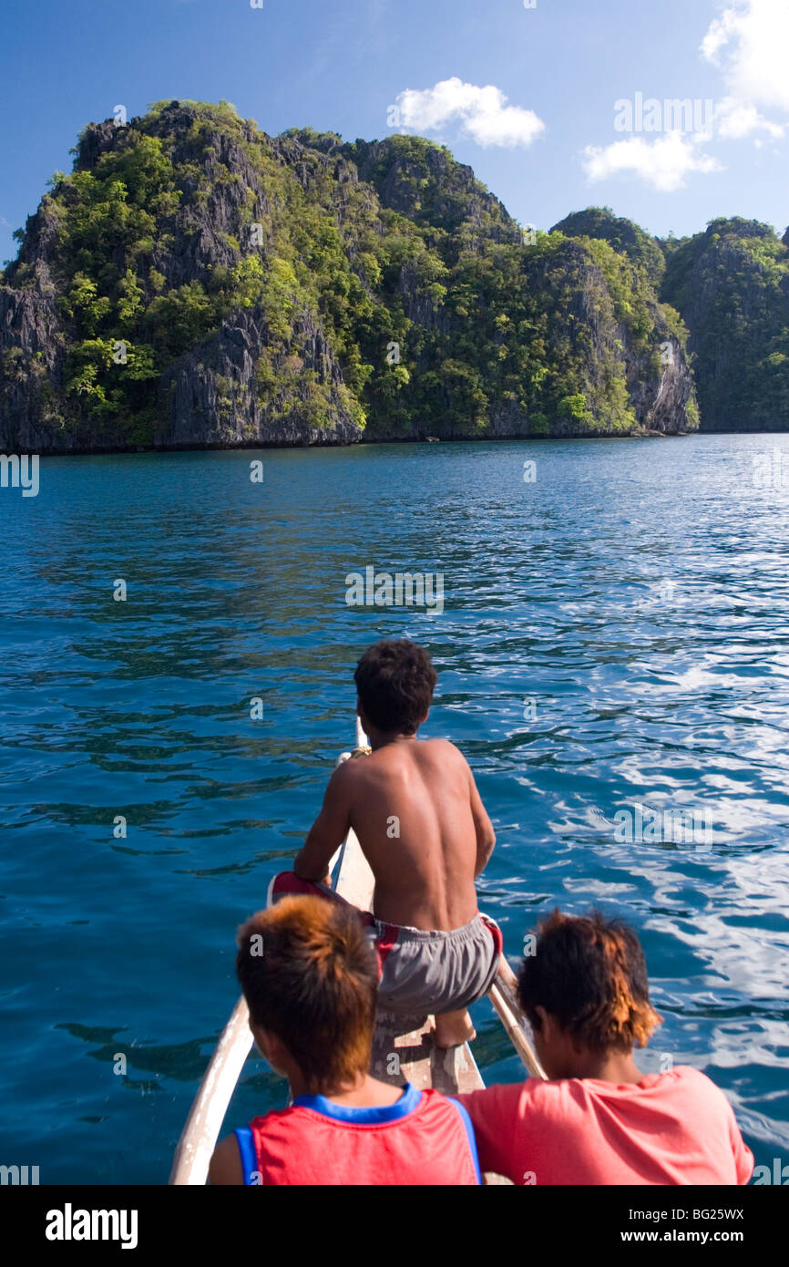 Palawan philippines boys hi-res stock photography and images - Alamy
