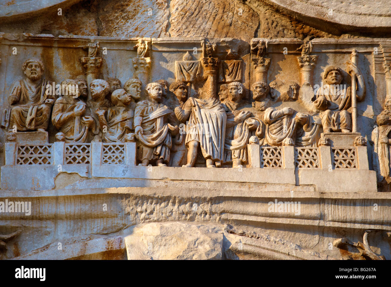Roman sculptural decorations on The Arch Of Constantine built to ...