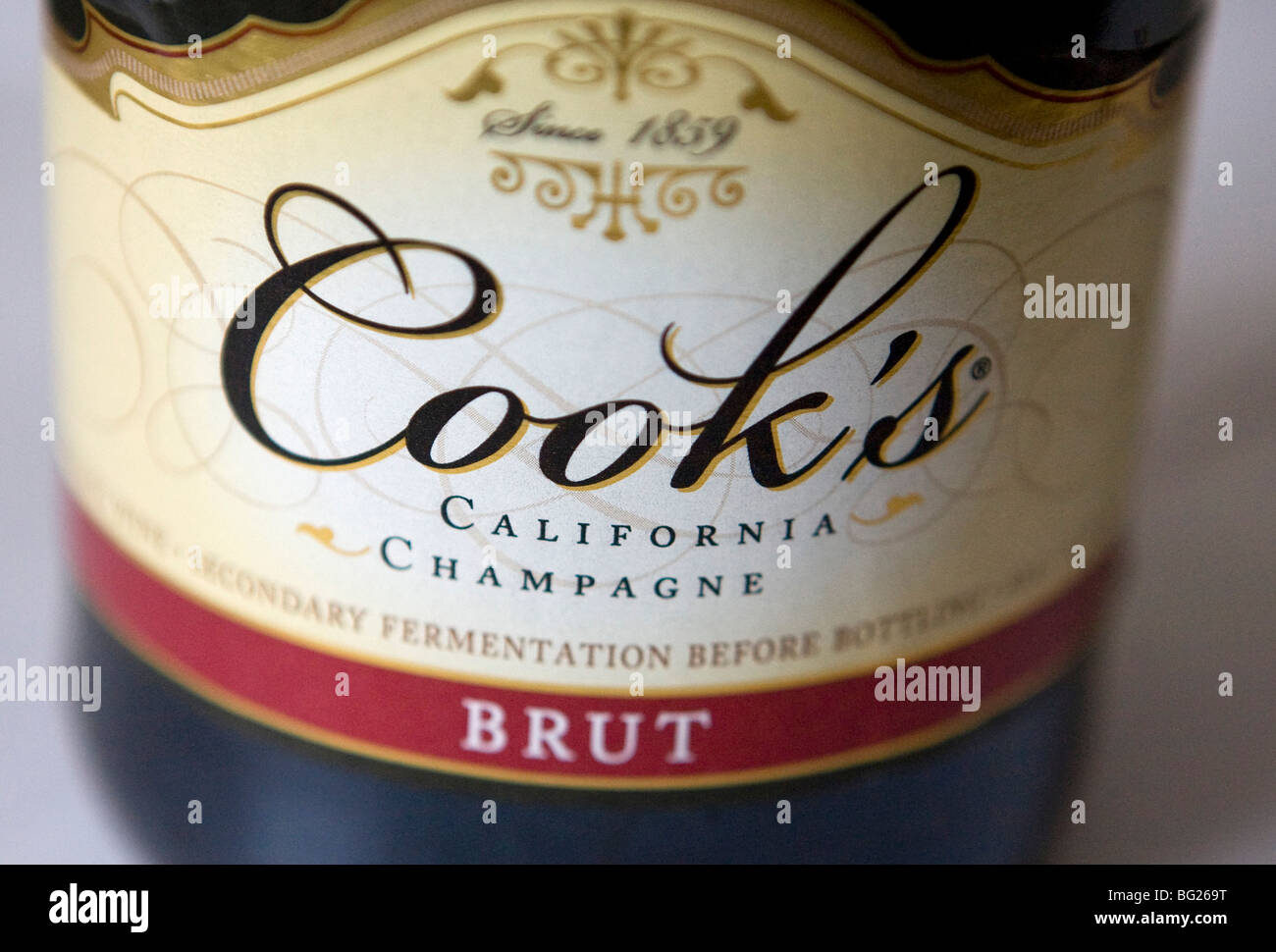 Label hi-res stock photography and images - Alamy