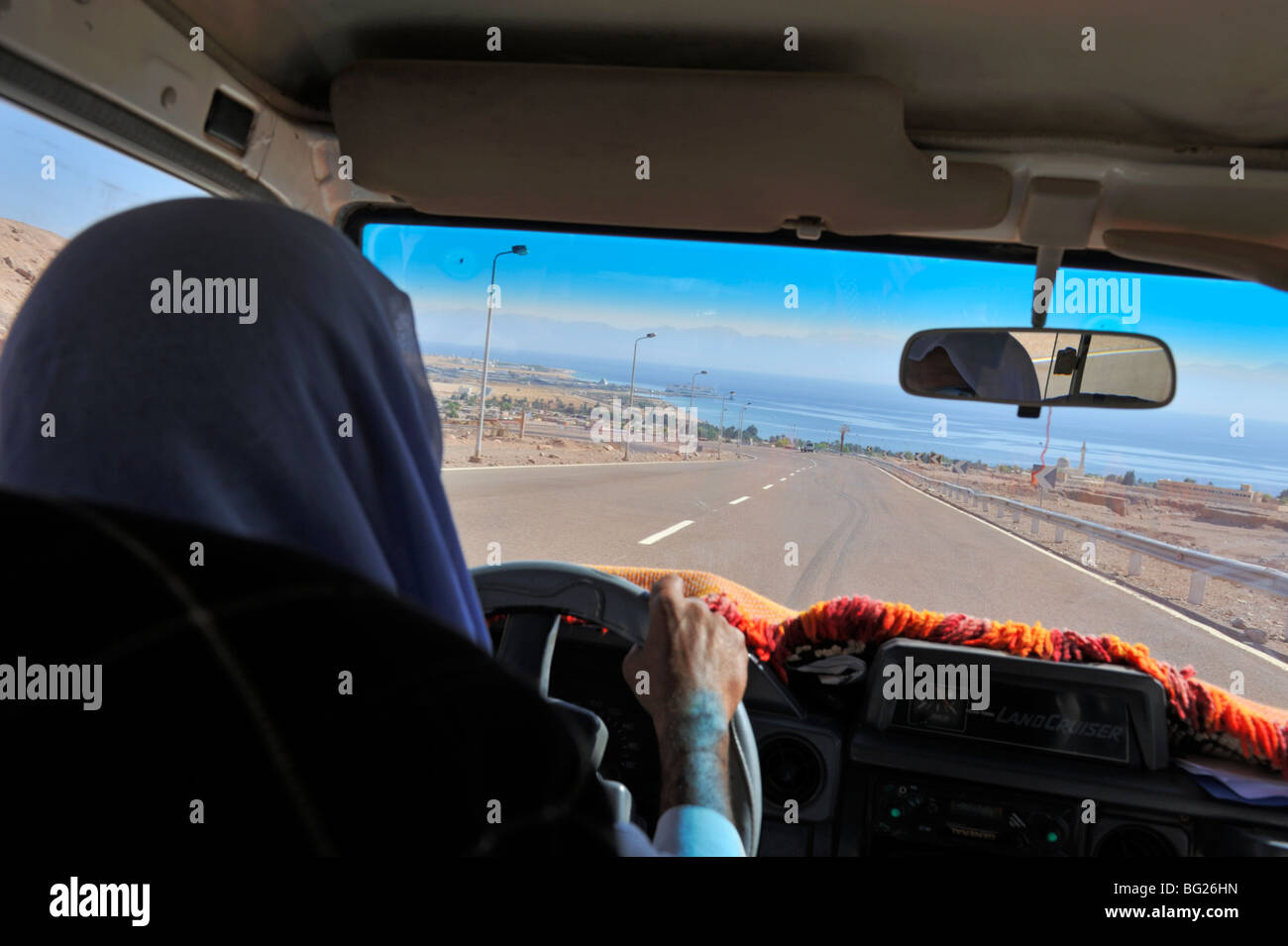 Arab man car hi-res stock photography and images - Alamy