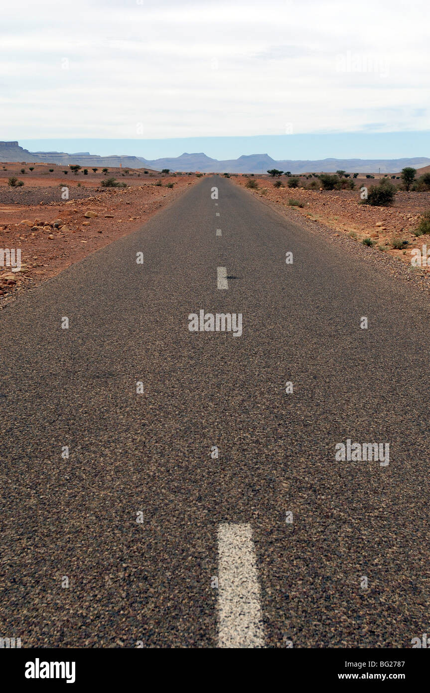 a road in near the Sahara desert border in Morocco Stock Photo - Alamy