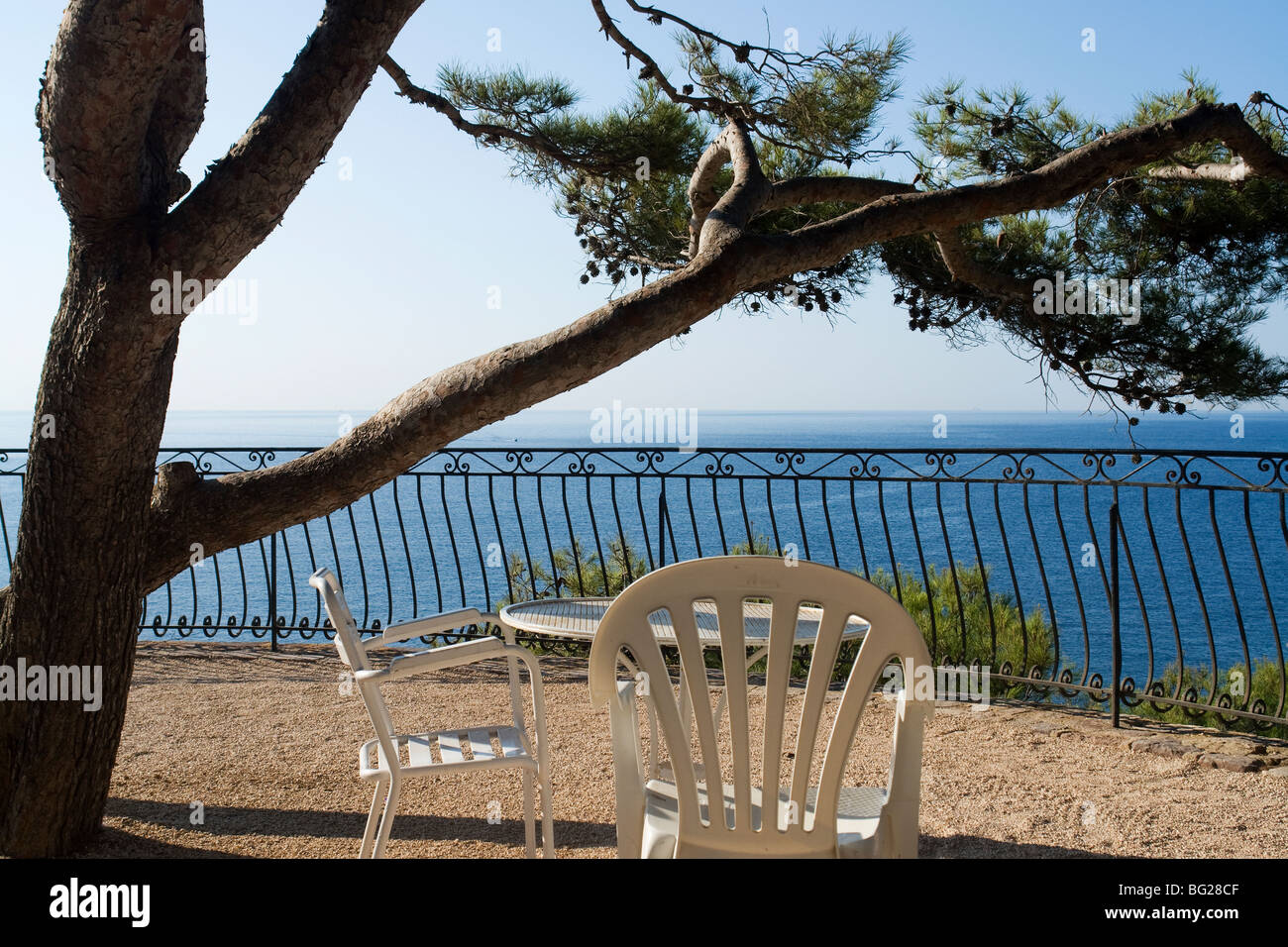 Edge sea hi-res stock photography and images - Alamy
