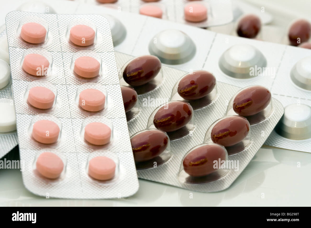 Medicine blisters hi-res stock photography and images - Alamy