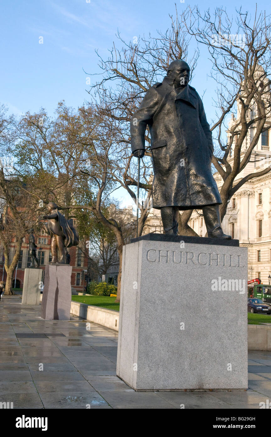 Statue of Winston Churchill in Parliament Square, London Stock Photo ...