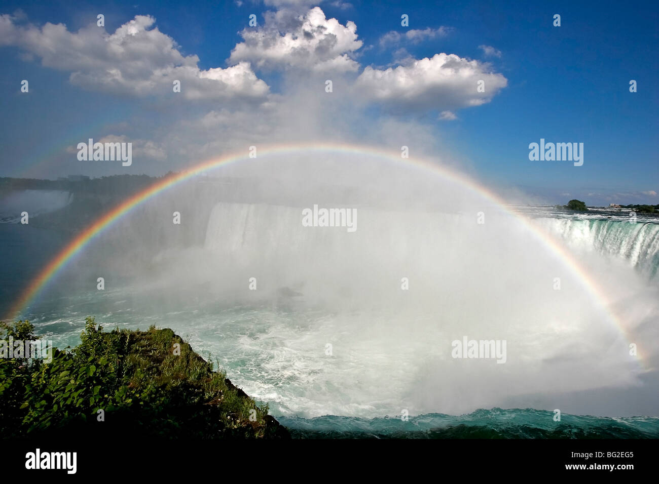 Full rainbow over Horseshoe Falls, Canadian side, Niagara Falls Stock ...