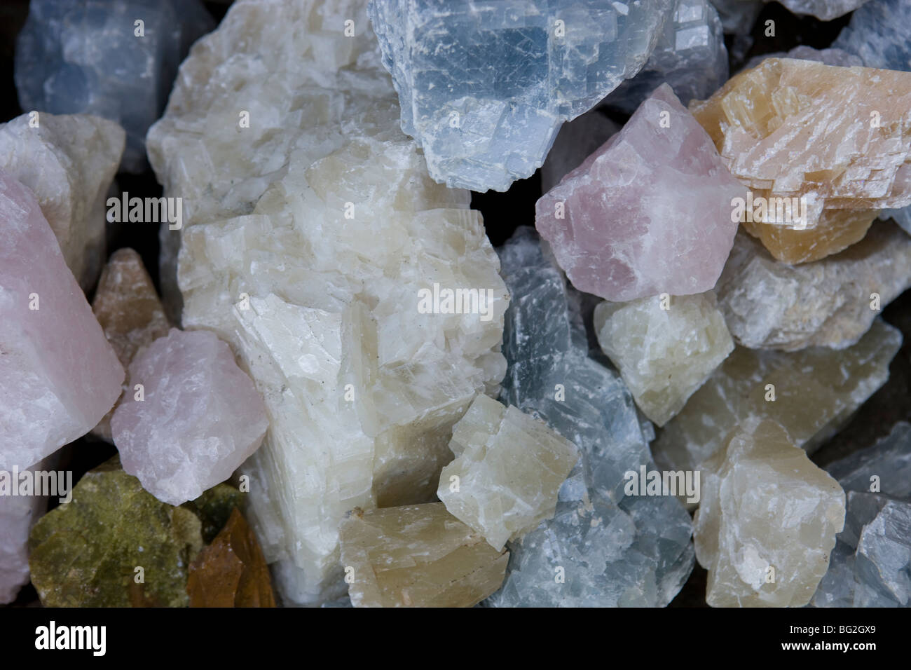 Crystalised rocks hi-res stock photography and images - Alamy