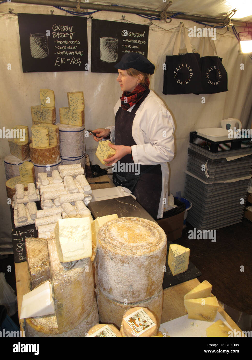Cheese maker stall hi-res stock photography and images - Alamy