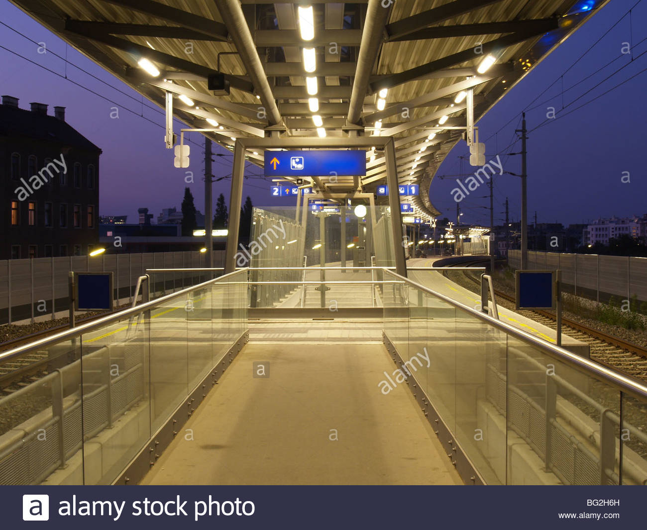 Massenverkehr Stock Photos & Massenverkehr Stock Images - Alamy