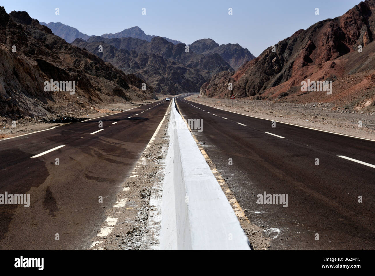 Egypt dahab road desert hi-res stock photography and images - Alamy