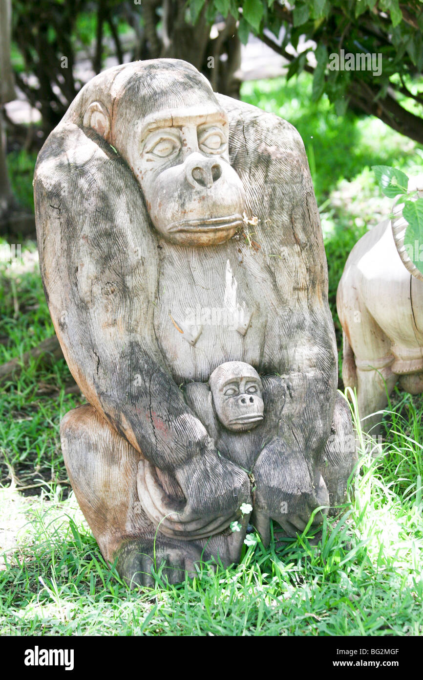 Monkey Statue High Resolution Stock Photography and Images - Alamy
