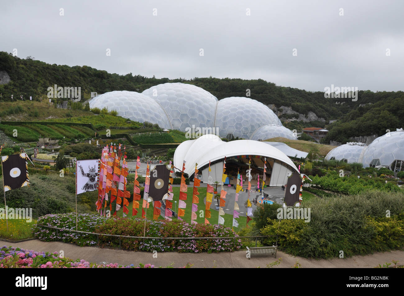 Eden project domes hi-res stock photography and images - Alamy