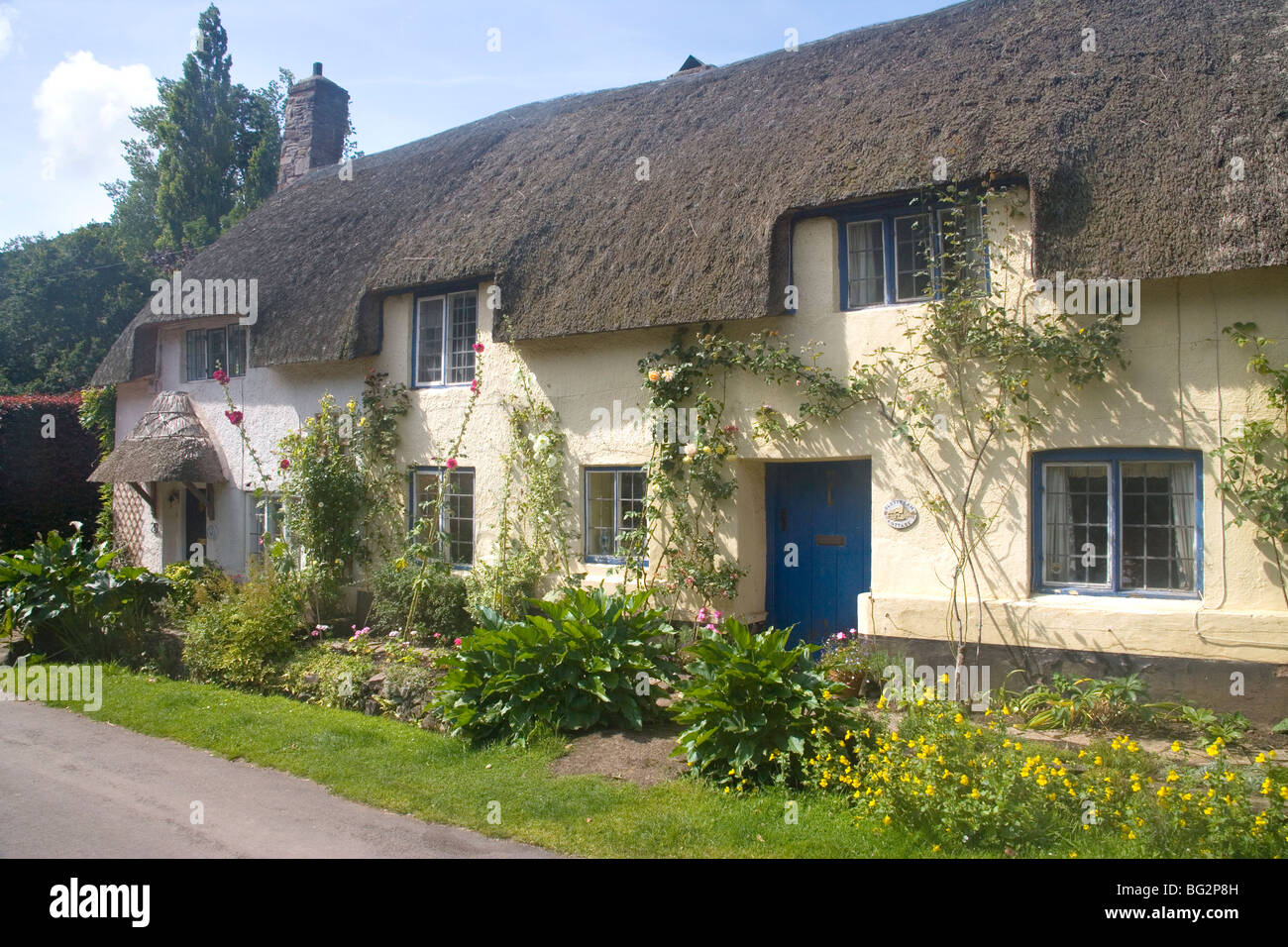 Dunster Cottage High Resolution Stock Photography and Images - Alamy