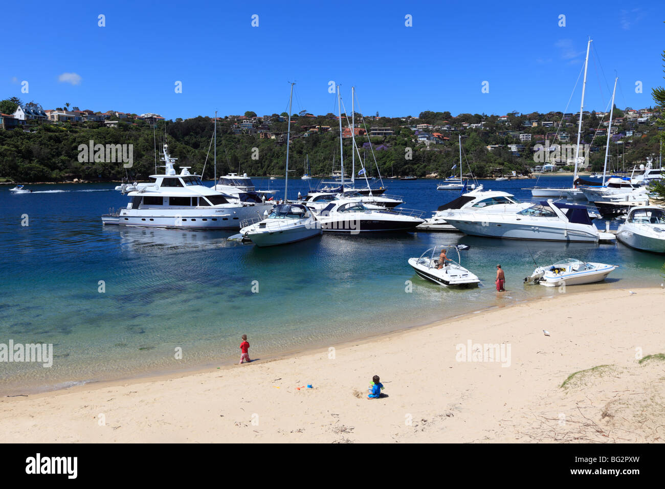 Sandy Beach near the Spitt, in Middle Harbour, Sydney Stock Photo - Alamy